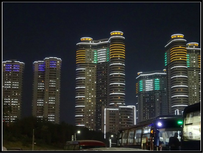 The Bright Lights of Pyongyang – The Rambling Wombat