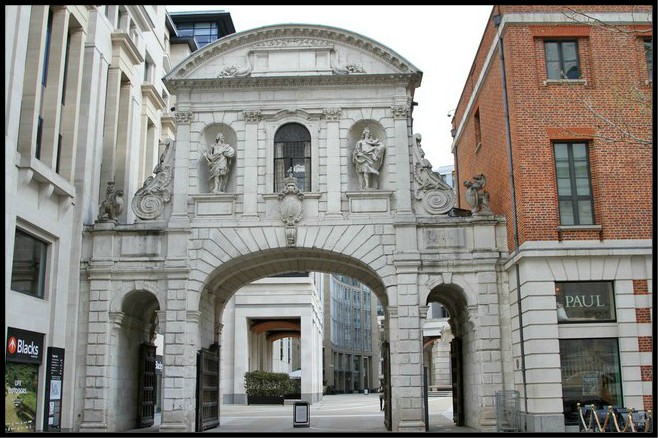 Temple Bar Gate – The Rambling Wombat